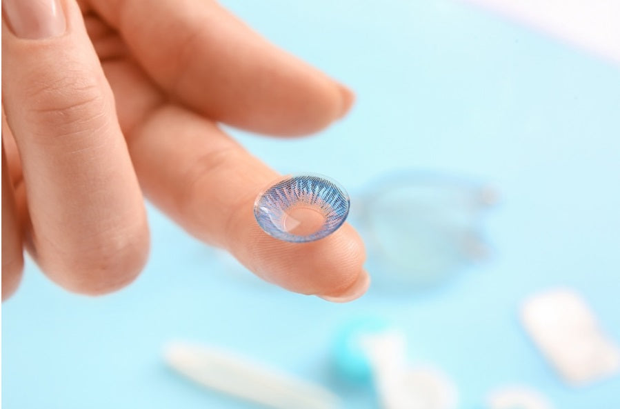 Guide to Selecting the Right Contact Lenses For Your Lifestyle ...